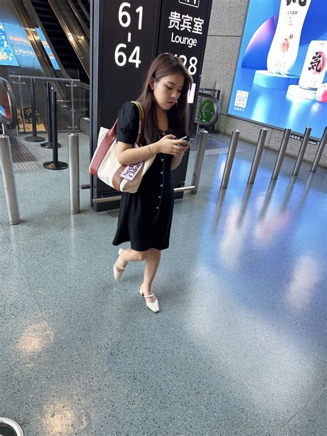 Against Past on Twitter 随手拍白嫩美脚 https t co b7SNIKeQ3R Twitter