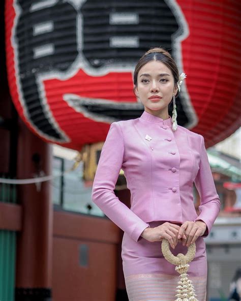 บันเทิง งดงาม ปราง กัญญ์ณรัณสวมชุดไทยเฉิดฉายที่ญี่ปุ่น