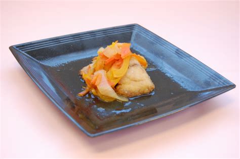 さっぱり！野菜とさばの南蛮漬け 天使の給食 天使大学看護栄養学部栄養学科 レシピ集