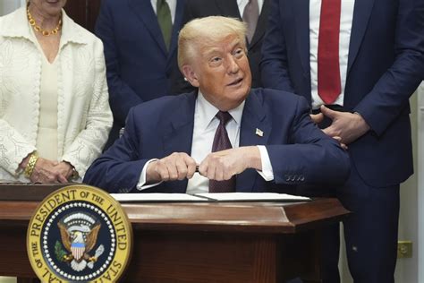 Exclusive Trump Made Shocking Comments About Ivanka Says Ex Staffer