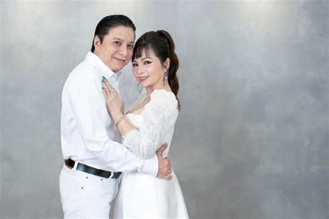Mẹ Ruột Giàu Có Của Phan Hiển Hiếm Hoi Lộ Diện Trẻ Ngang Con Dâu Khánh