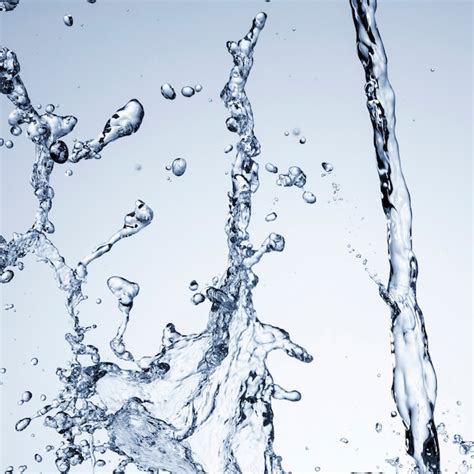 밝은 배경에 물 얼룩 프리미엄 사진