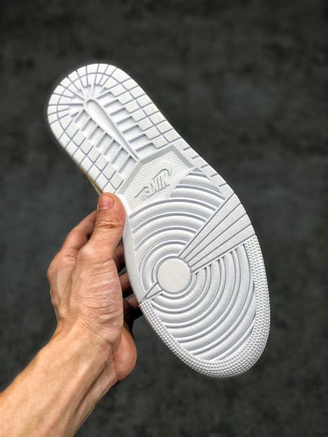 支持放店 原装 公司级 乔丹 Air Jordan 1 Low Aj1 科比紫金湖人限定配色 乔丹一代低帮经典复古文化休闲运动篮球鞋 鞋码