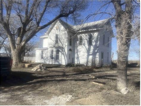 Circa 1895 Fixer Upper Farmhouse For Sale With Guest House Barn