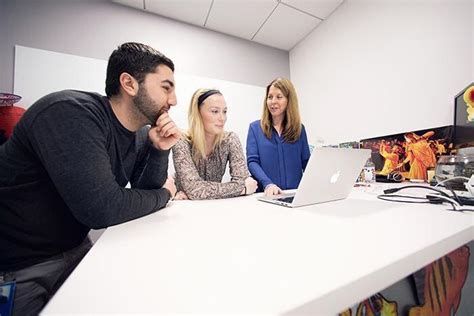 oracle on linkedin oracle brandvoice docusign hones marketing
