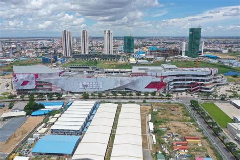 4座大型购物商场陆续投入运营，2022年柬埔寨国际商场开业猛增！