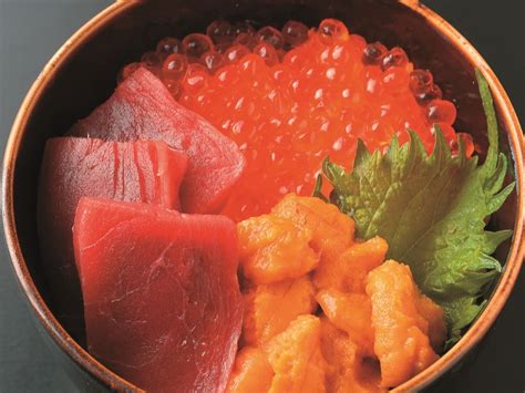 海鮮丼定食釜めし 公式海鮮料理と釜めし あらき 函館駅前で美味しい海鮮料理を楽しむ