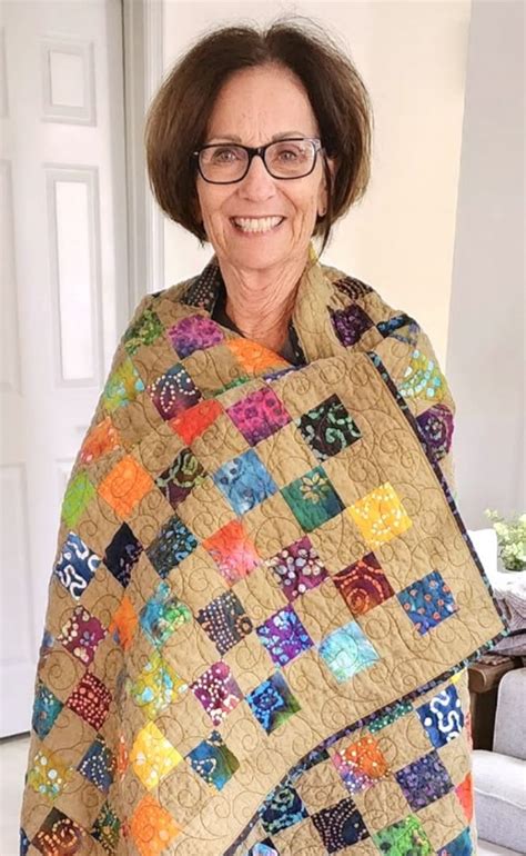 Pin By Barbara Antonelli On Quilt Ideas Batik Quilts Patchwork Quilt Patterns Scrappy Quilt