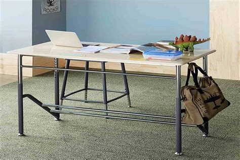 School Desk In India School Setting Smaller Than Standard 2 Material