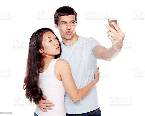 스스로 커플입니다 사진 촬영 남성에 대한 스톡 사진 및 기타 이미지 남성 남자 다민족 그룹 Istock