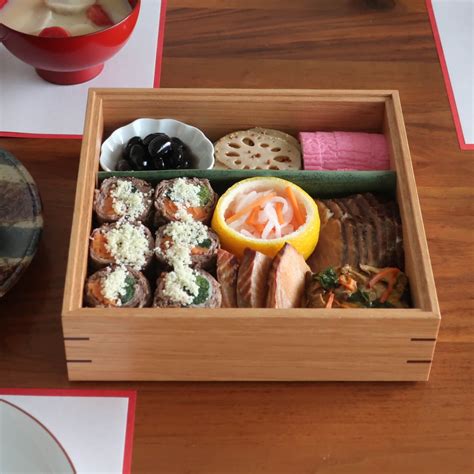 【leeレシピ】くるみの木のお重で「肉おせち」「おつまみおせち」 Lee
