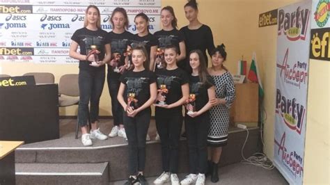 Националният отбор за девойки е номер 1 в естетическата гимнастика