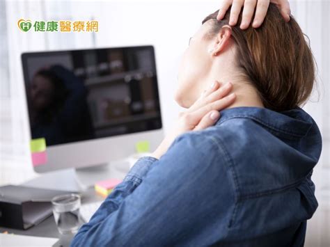 落枕頻繁發生？ 恐是這裡出了問題 Enews新聞網