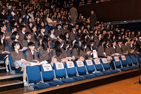 3월은 개학의 달 안양예술고등학교의 개학 모습은 어떨까 사회부와 그룹취재부 대한민국청소년기자단