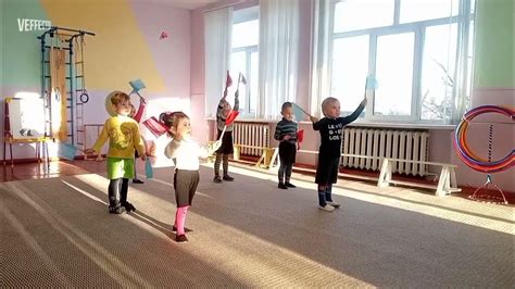 С флажками Комплекс № 6 утренней гимнастики в младшей группе 3 4 года Youtube