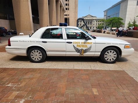 Vintage Fleet OSHP 790 2011 Crown Victoria Police Interceptor