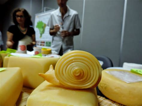 come se Prêmio Queijo Brasil de queijos artesanais brasileiros