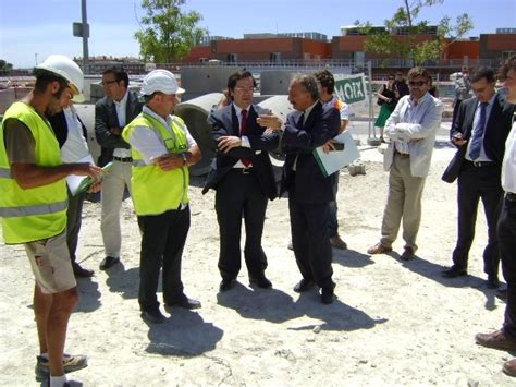 Joan Rangel visita diverses obres del Pla Zapatero a Òdena i Igualada