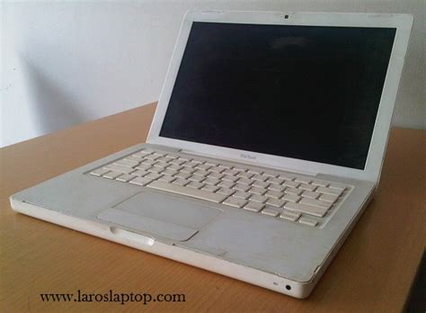 Macbook Second Tipe A1181 White Jual Beli Laptop Bekas Kamera