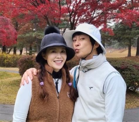 인`스타`그램 세상 하희라 ♥최수종과 결혼 29주년 자축`사랑합니다` Zum 뉴스