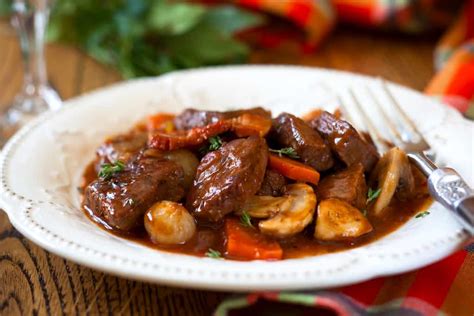 Boeuf Bourguignon Opskrift En Klassisk Fransk Gryderet
