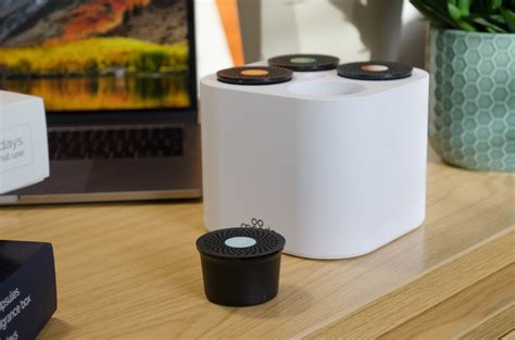 Moodo Smart Air Freshener Review Alexa Make It Smell Nice Gearbrain