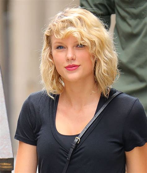 Taylor Swift Street Style New York City September 2016 • Celebmafia