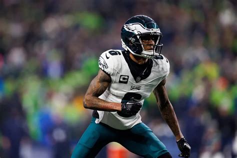 Eagles Sign Wr Devonta Smith To 3 Year Extension Reportedly Worth 75m