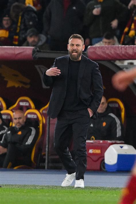 رم هلاس ورونا؛ اولین تجربه مربیگری دنیله ده روسی در سری آ عکس طرفداری