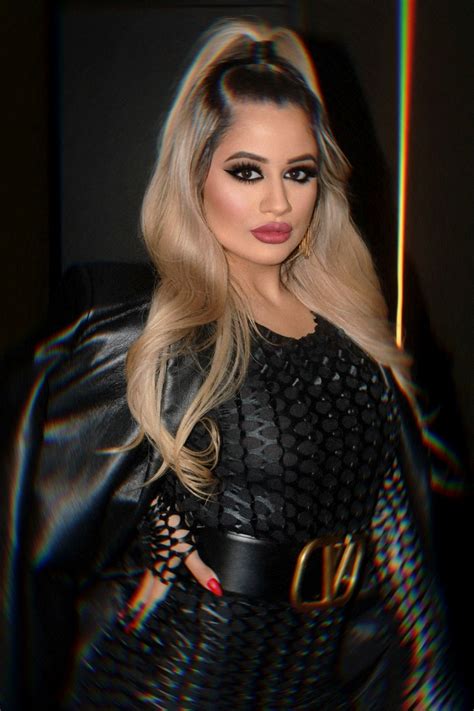 Katherine Kane ️ Female Entertainer In New York City Slixa