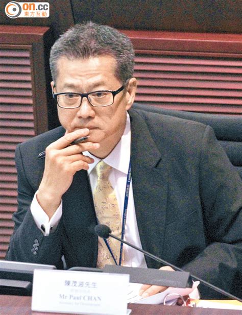 陳茂波已按新指引申報利益 東方日報
