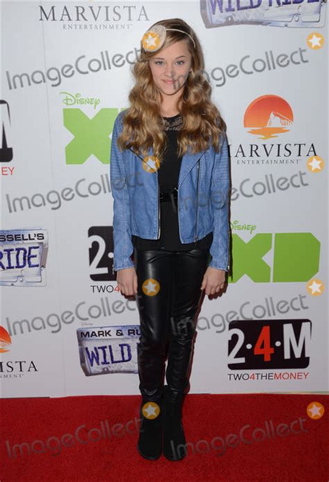 Photos And Pictures 18 November Hollywood Ca Lizzy Greene