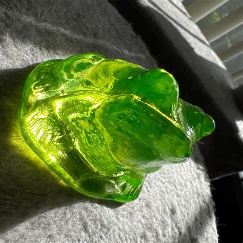 Selenium Glass Pink Glow Arrowhead Etsy