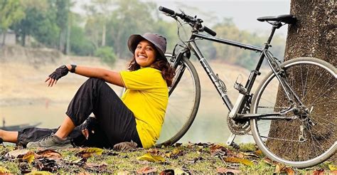 സൈക്കിളിൽ തനിയെ അരുണിമ Solo Traveller Arunima Manorama Premium