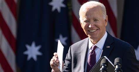 Content Of Bidens Latest Cheat Sheet Seen During News Conference Is