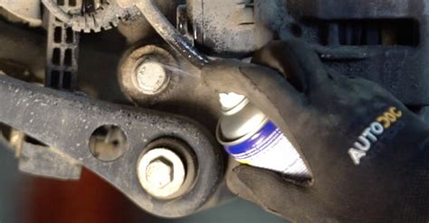 How To Change Rear Shock Absorbers On Audi A B Avant Replacement Guide