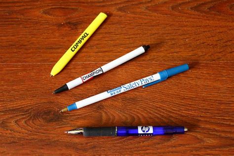 Pens With Logos Cf14 Few Of My Pens With Logos Advertisi A Yee Flickr