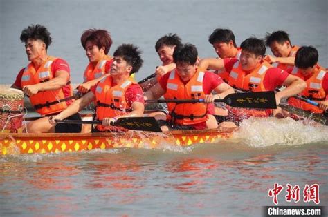 2023年全國青少年龍舟錦標賽在南京九龍湖揮槳開賽