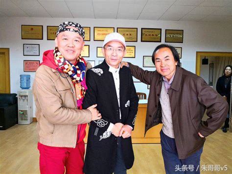 羅氏兄弟攜近千幅（件）藝術品獻禮廣西自治區60華誕 每日頭條