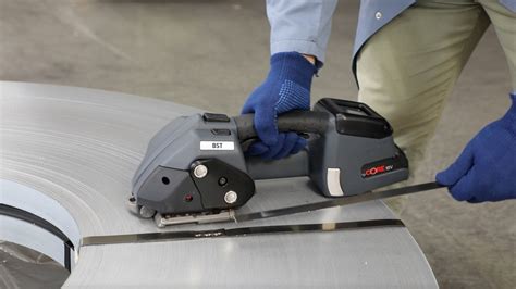 Signode Introduces New Bst Battery Powered Tool For Sealless Steel
