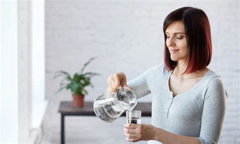 Puedo tomar agua antes de un análisis de sangre