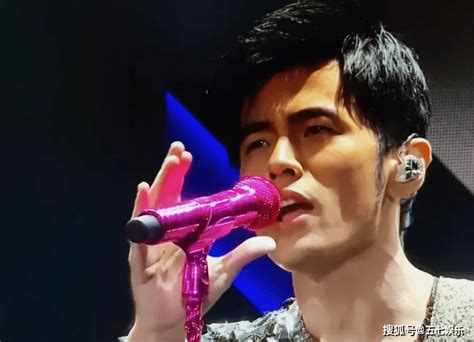 44岁周杰伦疯狂开演唱会，目前确定的有19场，他缺钱了？ 周董 专辑 歌曲