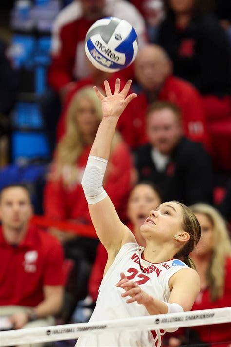 Photos Julia Orzols Career With Wisconsin Badgers Volleyball