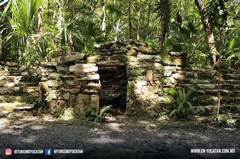 Explora Las Ruinas Mayas De Muyil La Biosfera De Sian Ka An Turismo