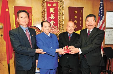 中山隆都同善堂舉行2023年—2024年度新屆職員交接典禮 新任主席劉少欽 副主席馮玉航 順利接棒 滿任主席蕭昆錫功成身退 星島日報