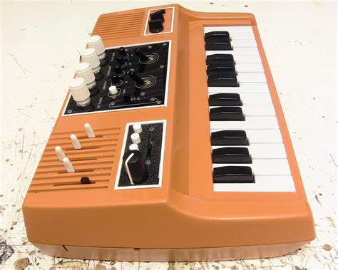 Noystoise Circuit Bent Keyboard Revised