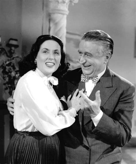 الأيام الصعبة تعرف على مهنة ليلى مراد قبل شهرتها الفنية مبتدا