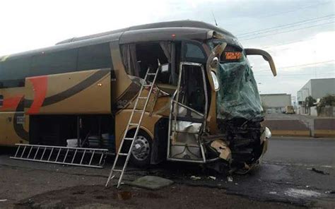 Choque Entre Dos Autobuses En Carretera Deja 7 Heridos Adn Informativo Mx
