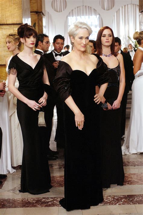 The Devil Wears Prada Turns 10 12 Looks From The Movie Were Still