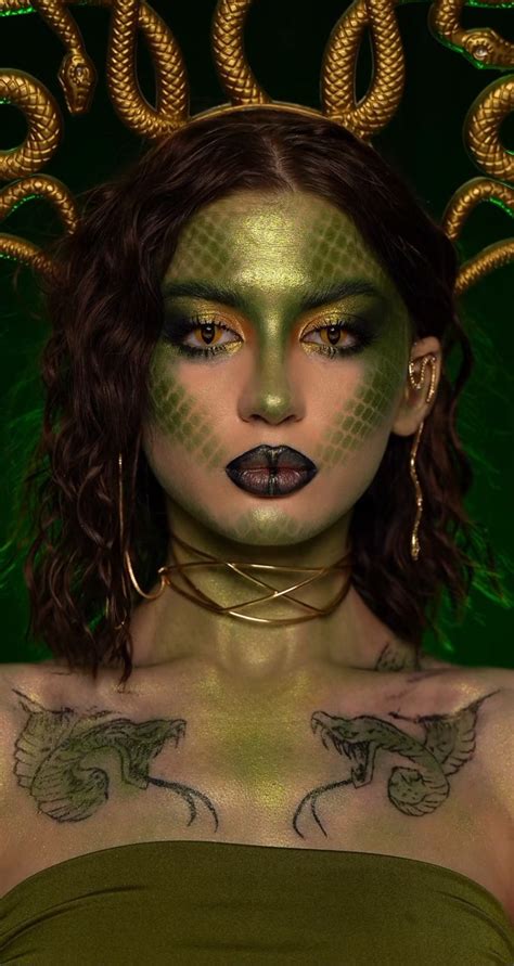 Make Up Medusa 💚🖤🤍 Halloween Costumes Medusa Halloween Halloween Makeup